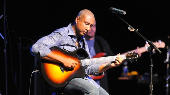 Bernie Williams Blends Jazz and Pop in Life Beyond Baseball
