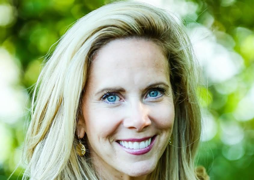 Laura Gillen: Making Peace In a Bipartisan World