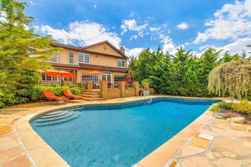 Bayfront Lido Beach Mediterranean Asks $2M