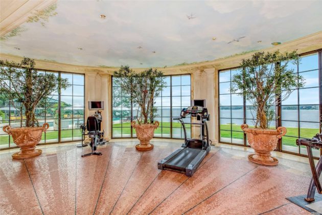 Versailles-inspired Kings Point Mansion Asks $35-$50M
