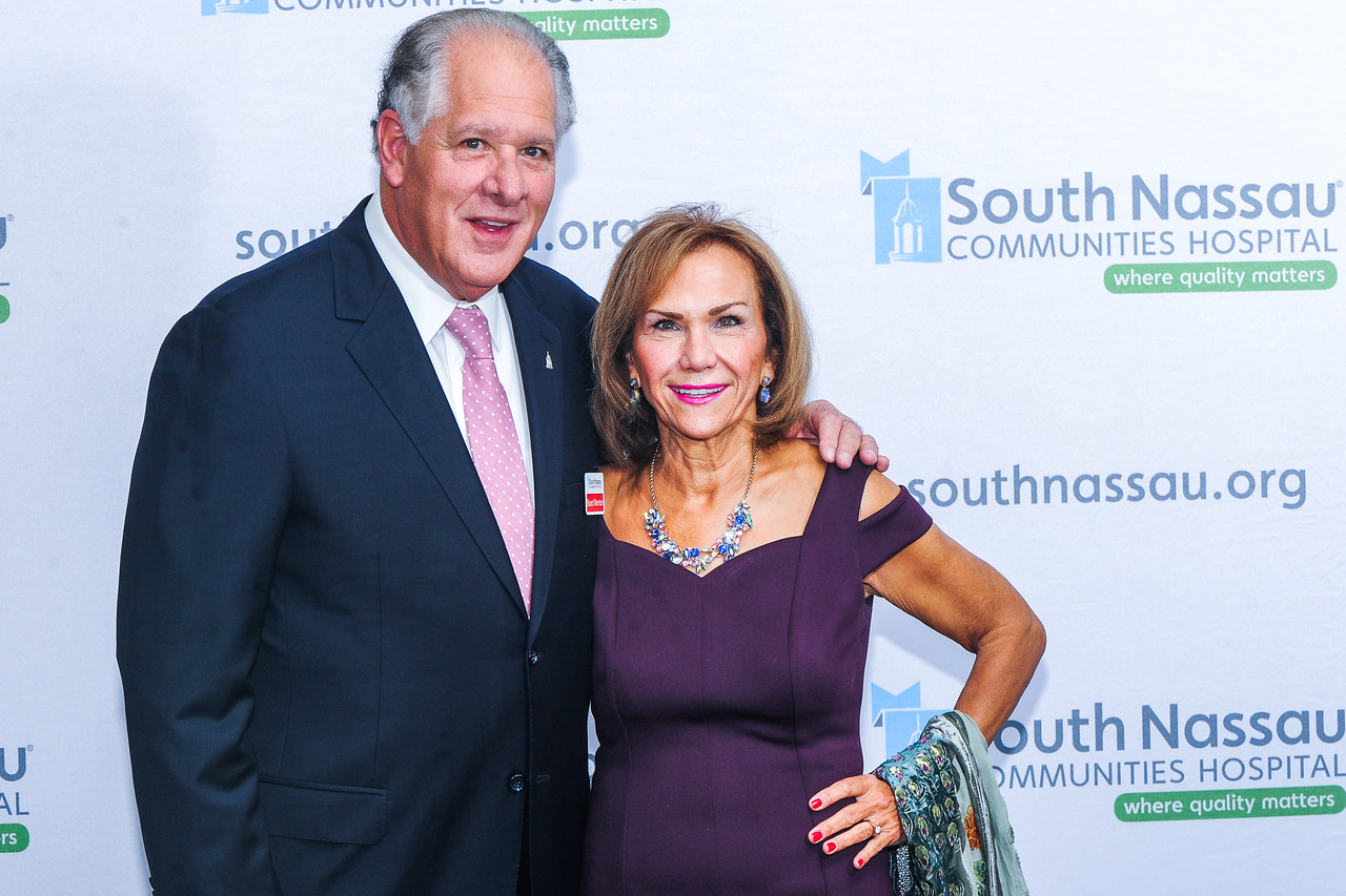 Soiree Under the Stars Raises Funds For South Nassau Communities Hospital