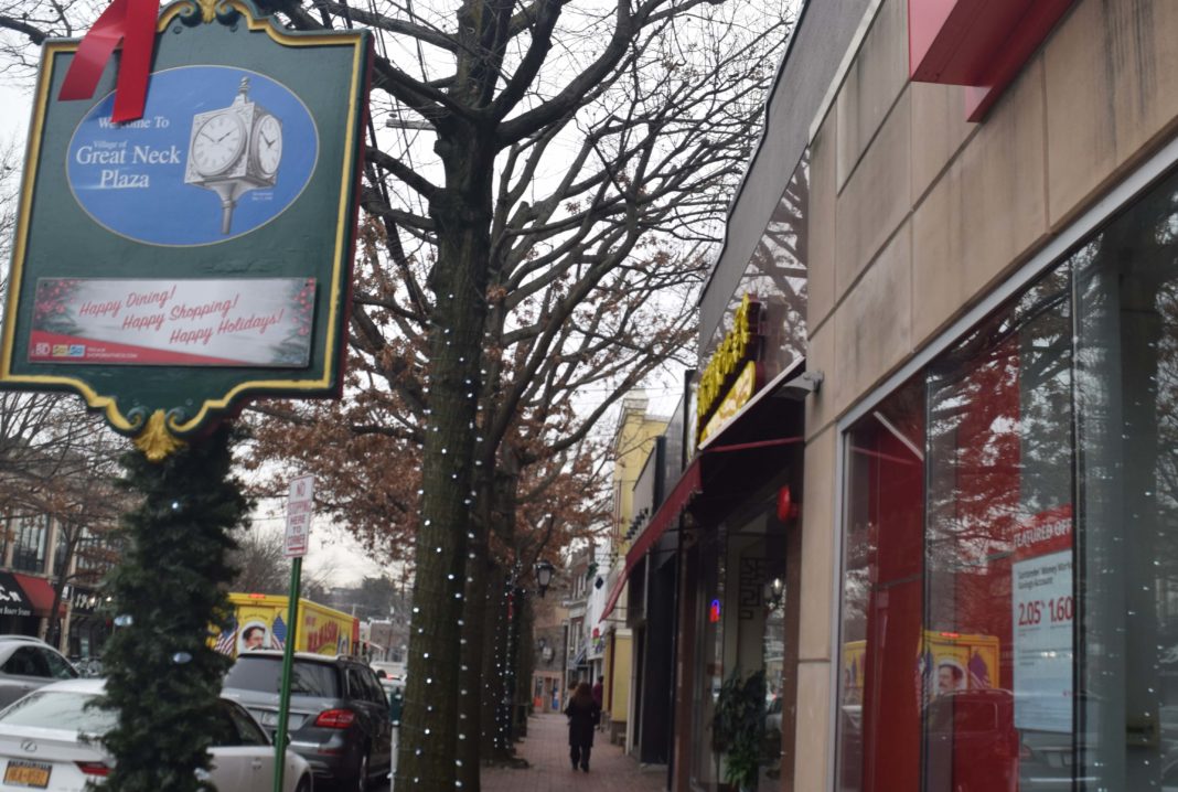 Great Neck: Gatsby’s Gold Coast Grandeur