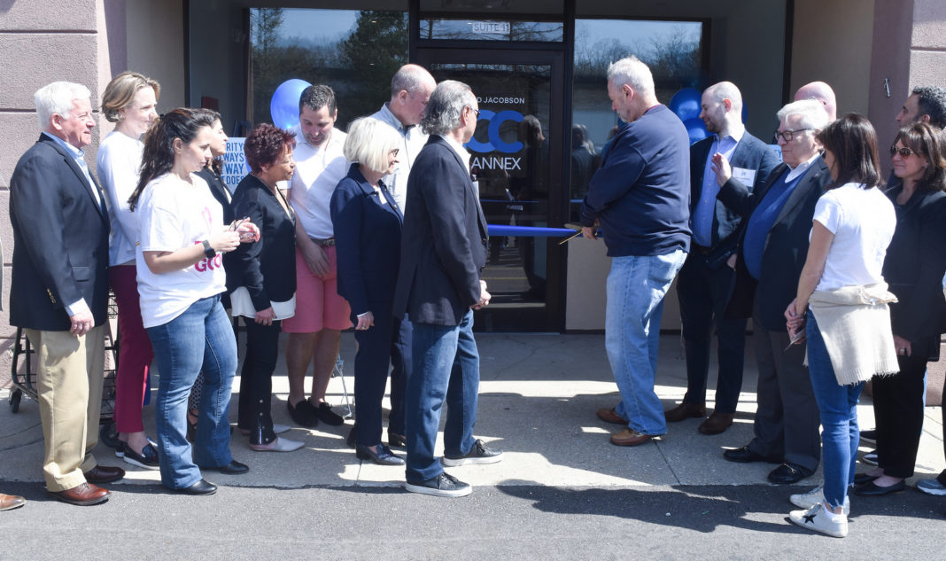 New Sid Jacobson JCC Food Bank Debuts
