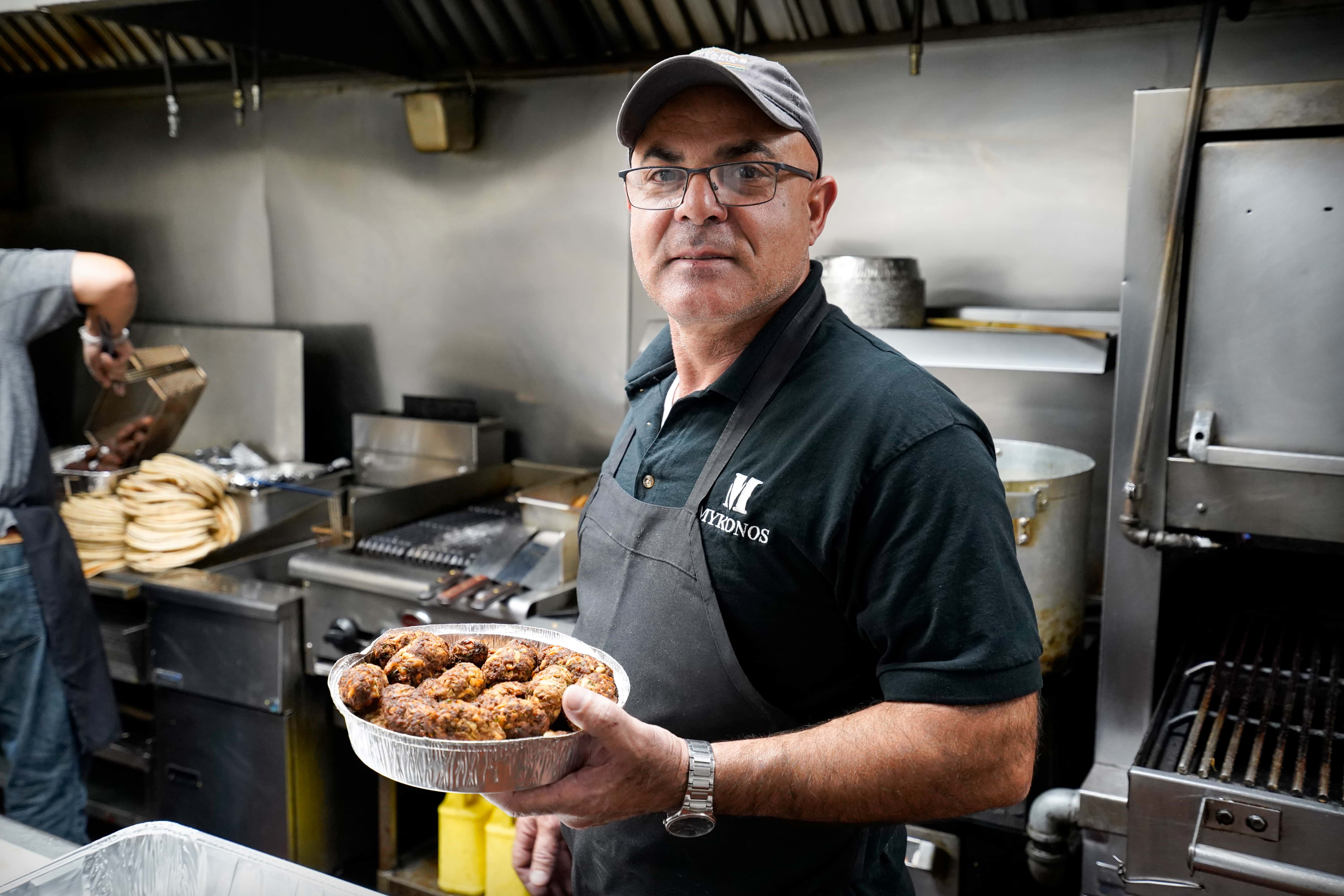 Mykonos Restaurant Serves Up Great Greek Cuisine