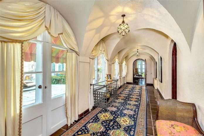 Soundfront Sands Point Mediterranean-style Mansion Asks $5.9M