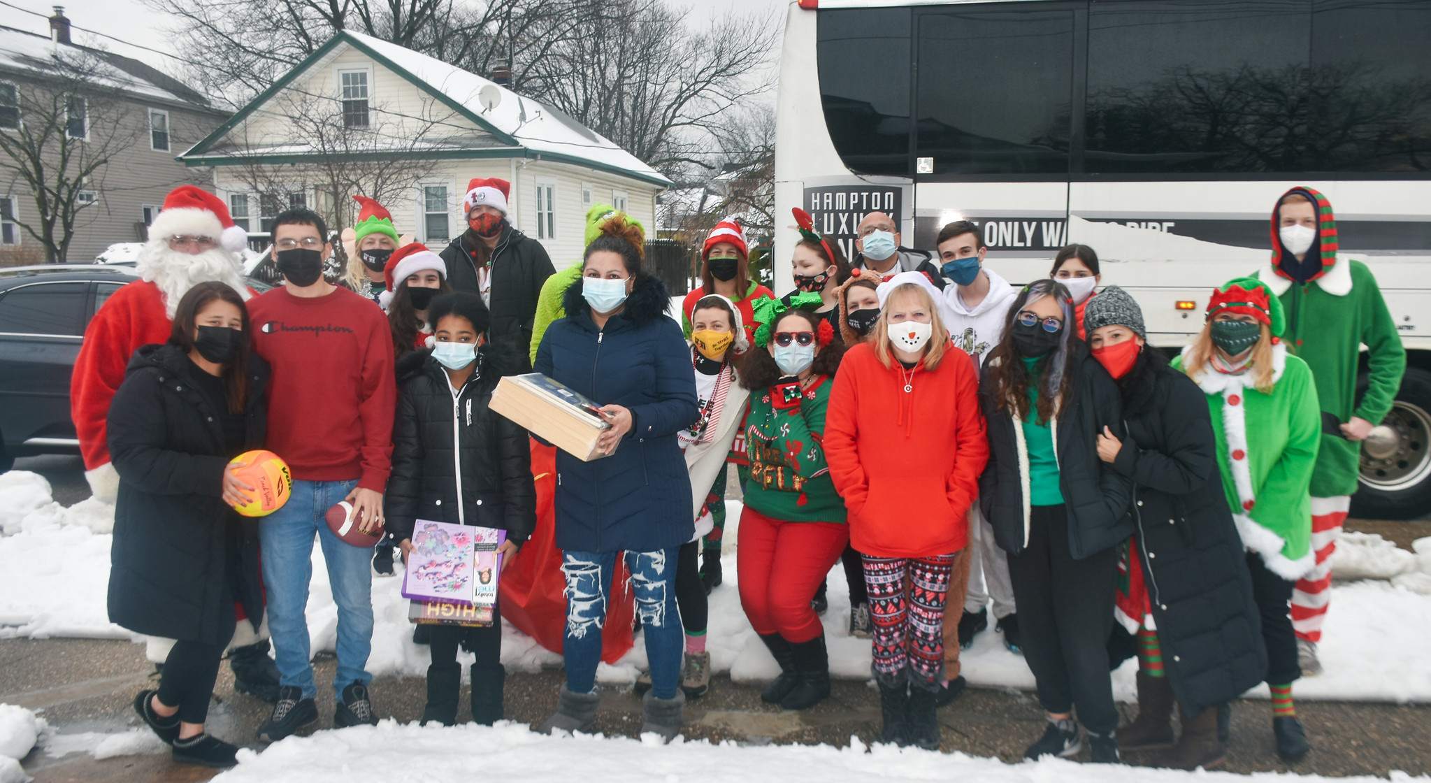 Kids Need More Hosts 6th Annual Holiday Cheer Bus Elf Ride