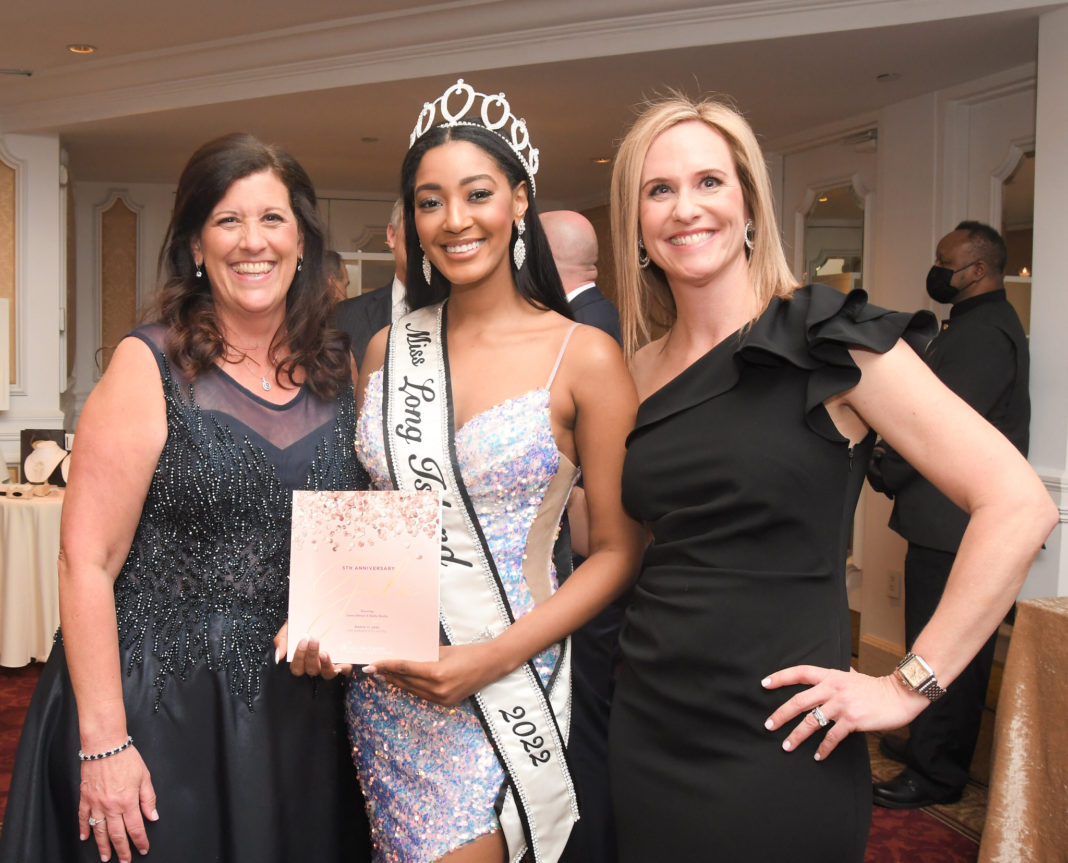 Rockville Centre Breast Cancer Coalition Raises $65K at 5th Anniversary ...