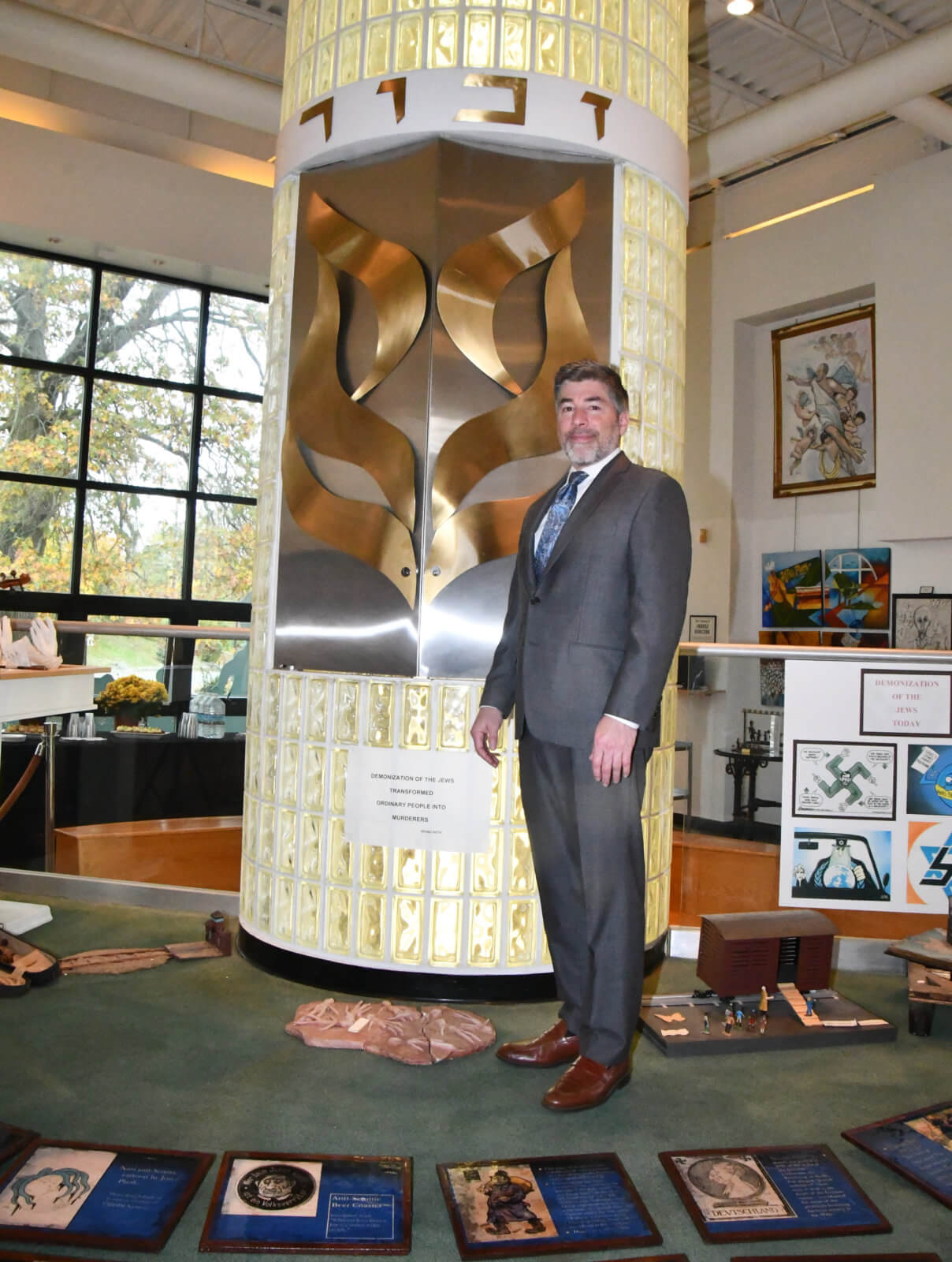 Temple Judea Renames Resource Center for Late Director, Holocaust ...