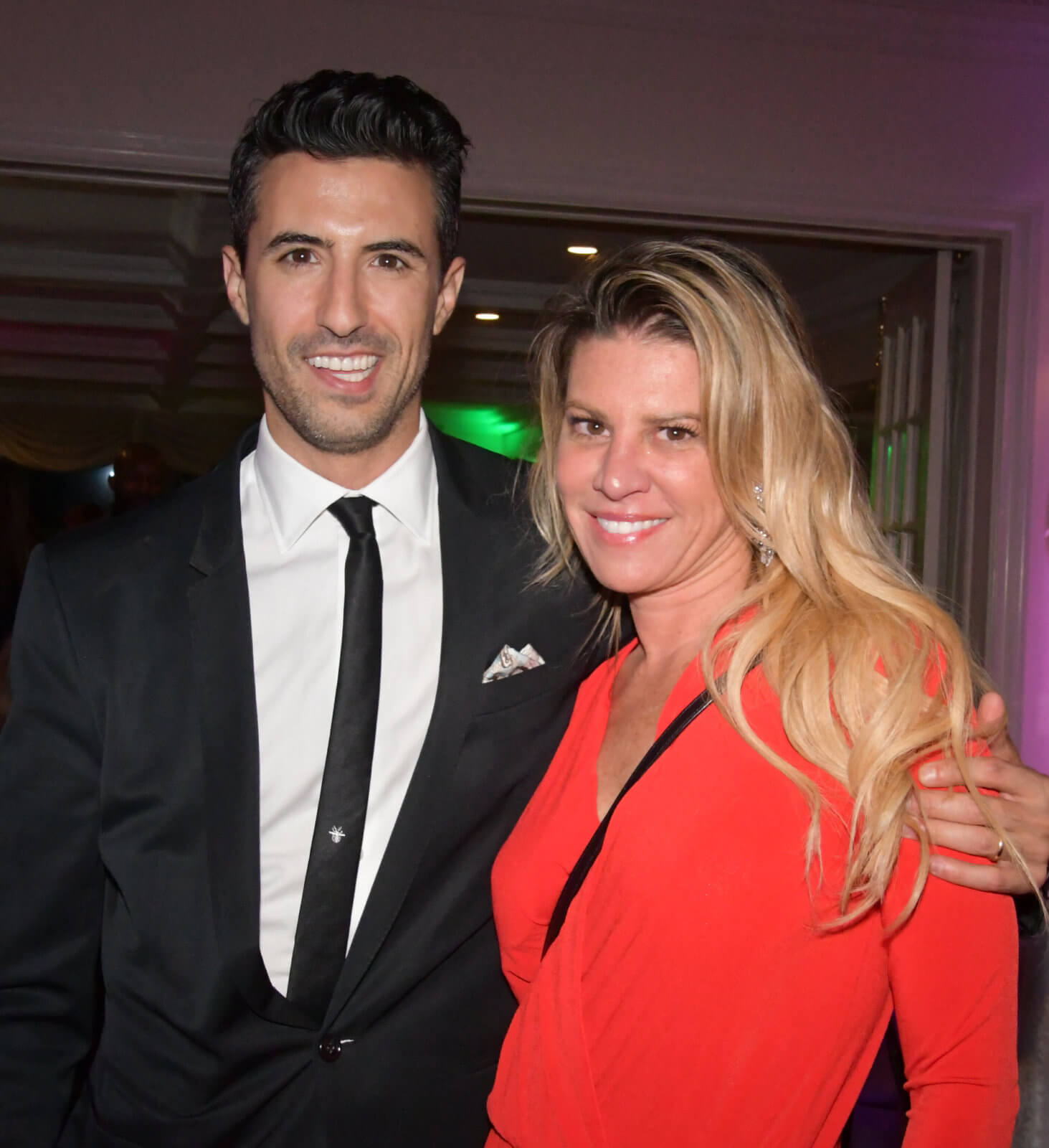 Compass Celebrates the Holidays in Roslyn