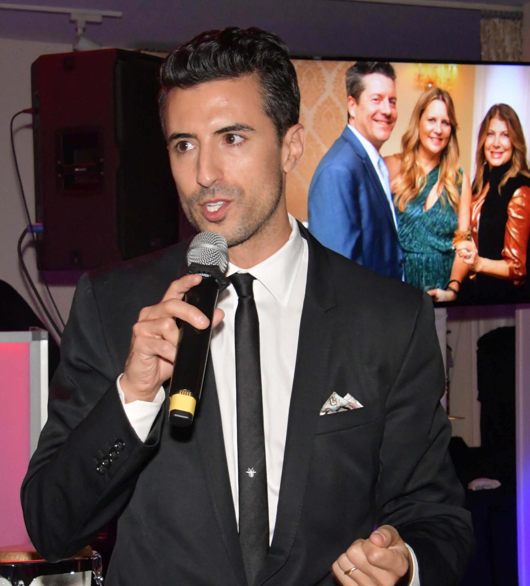 Compass Celebrates the Holidays in Roslyn