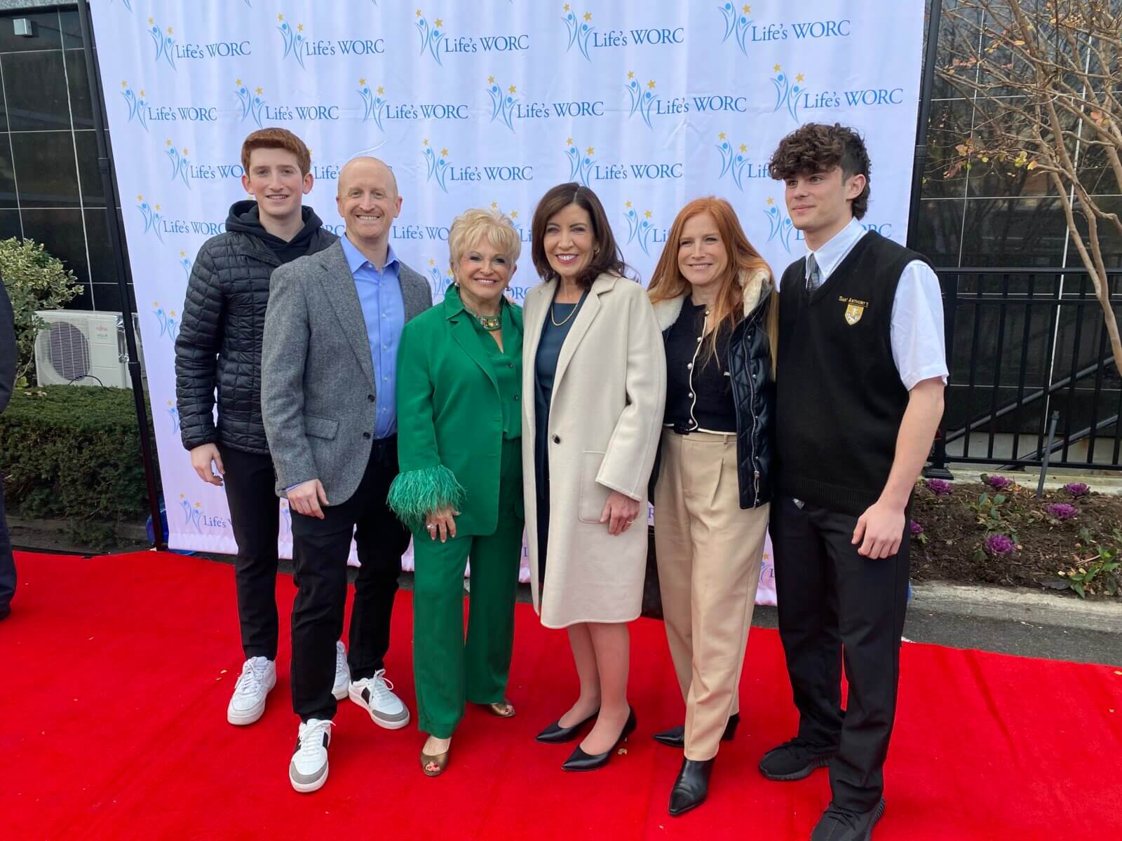 Gov. Hochul Joins Life’s WORC To Honor Founder Victoria Schneps-Yunis