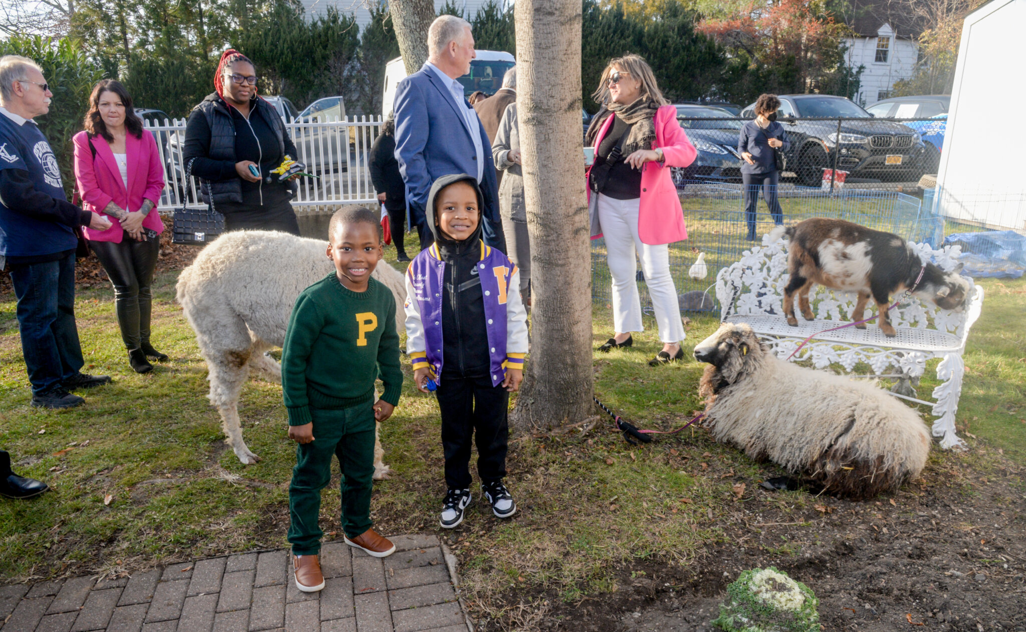 See Photos of The 2023 Hewlett House Holiday!