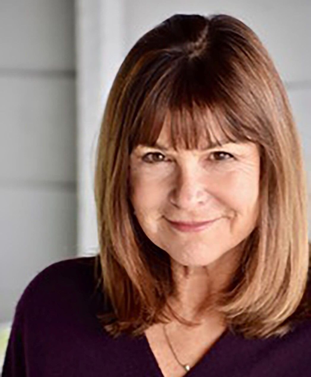 Dinah Manoff Hits Pure Gold With Debut Novel ‘The Real True Hollywood ...