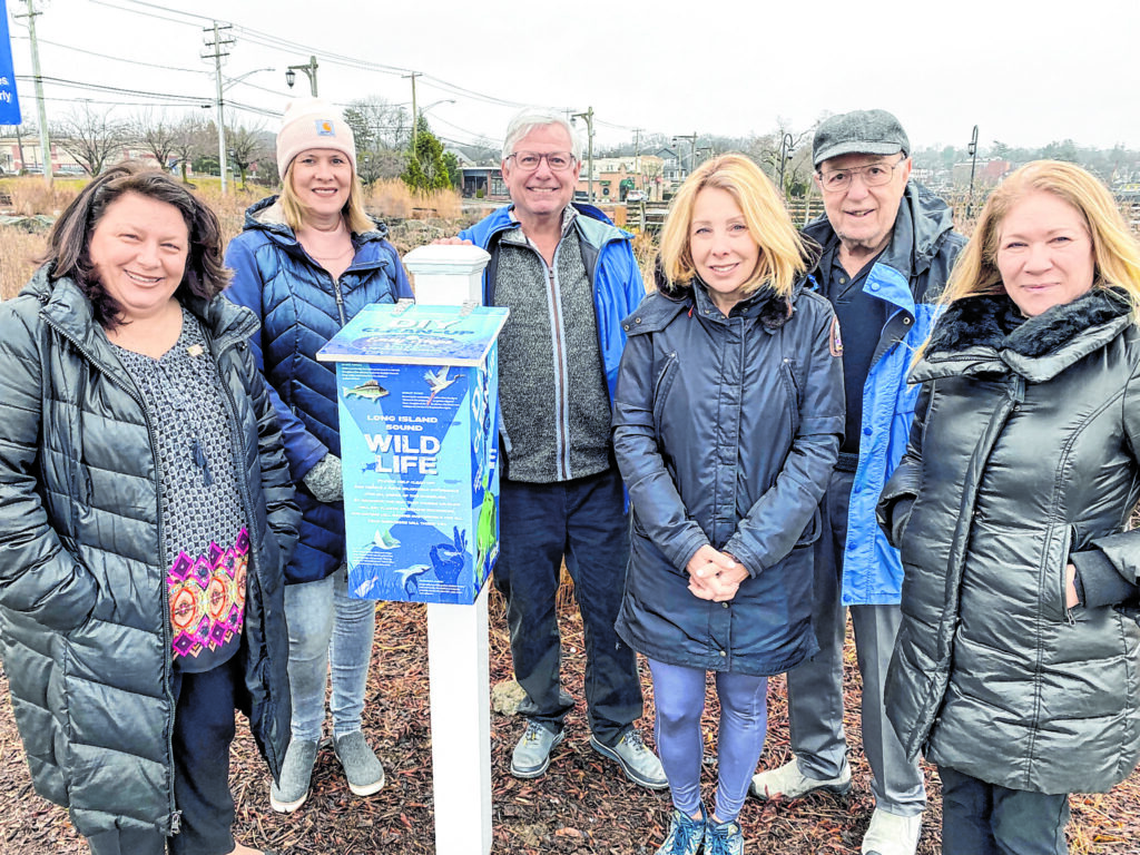 DIY Clean-Up Stations Installed At Bay Walk Park