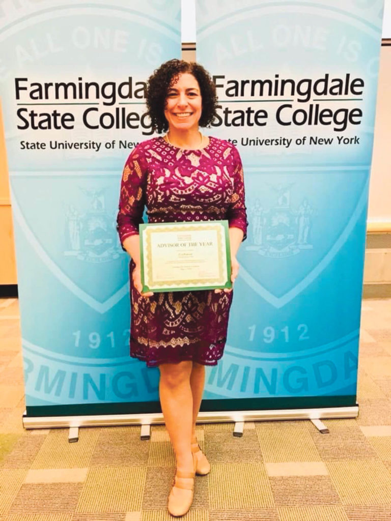 Eva Pearson Receives Farmingdale State College Phenomenal Woman Award