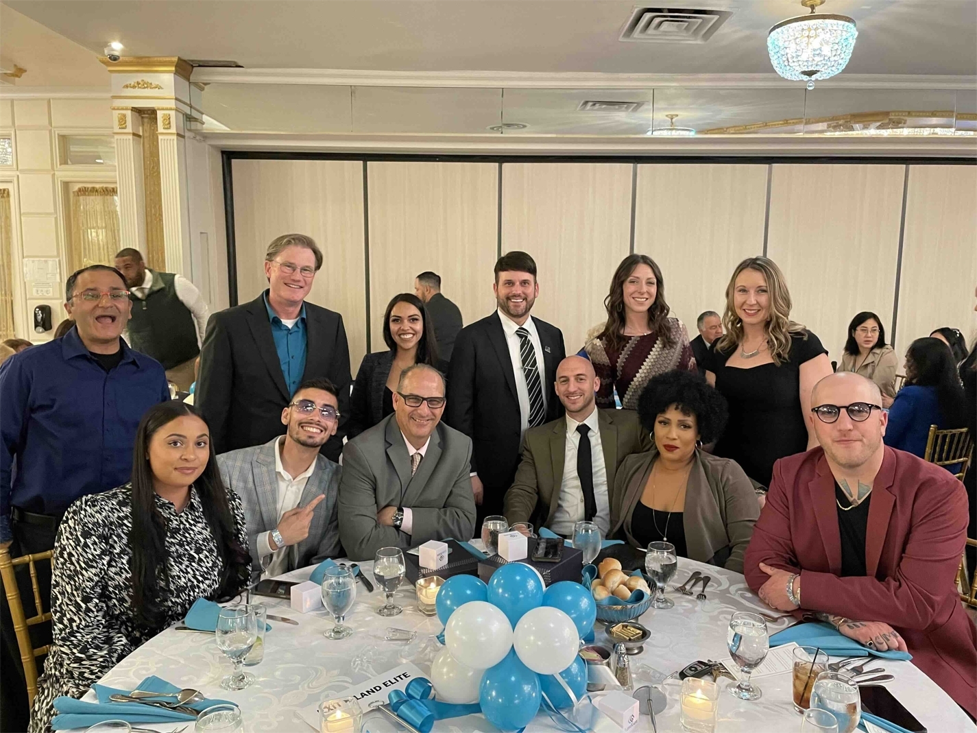 EXIT Realty Island Elite: Where Teamwork Helps Colleagues Get Ahead