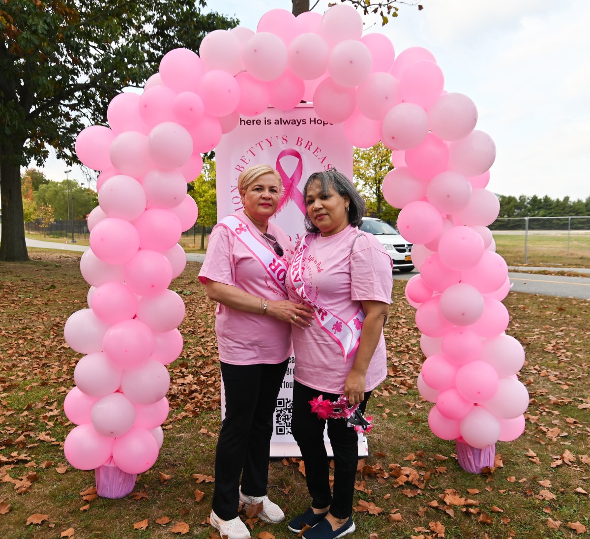 Image 13 Survivors Minerva Estrella & Alba Alvarez
