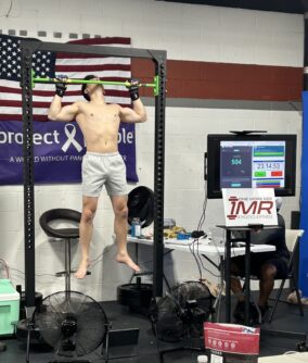 Long Islander beats pull-up world record