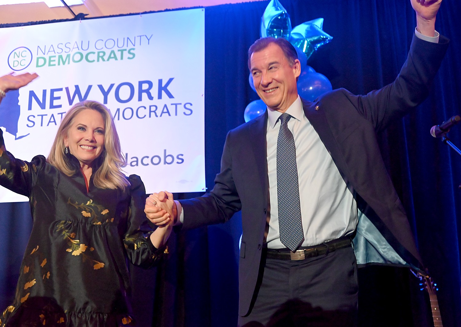 Nassau Dems Tom Suozzi, Laura Gillen elected to House