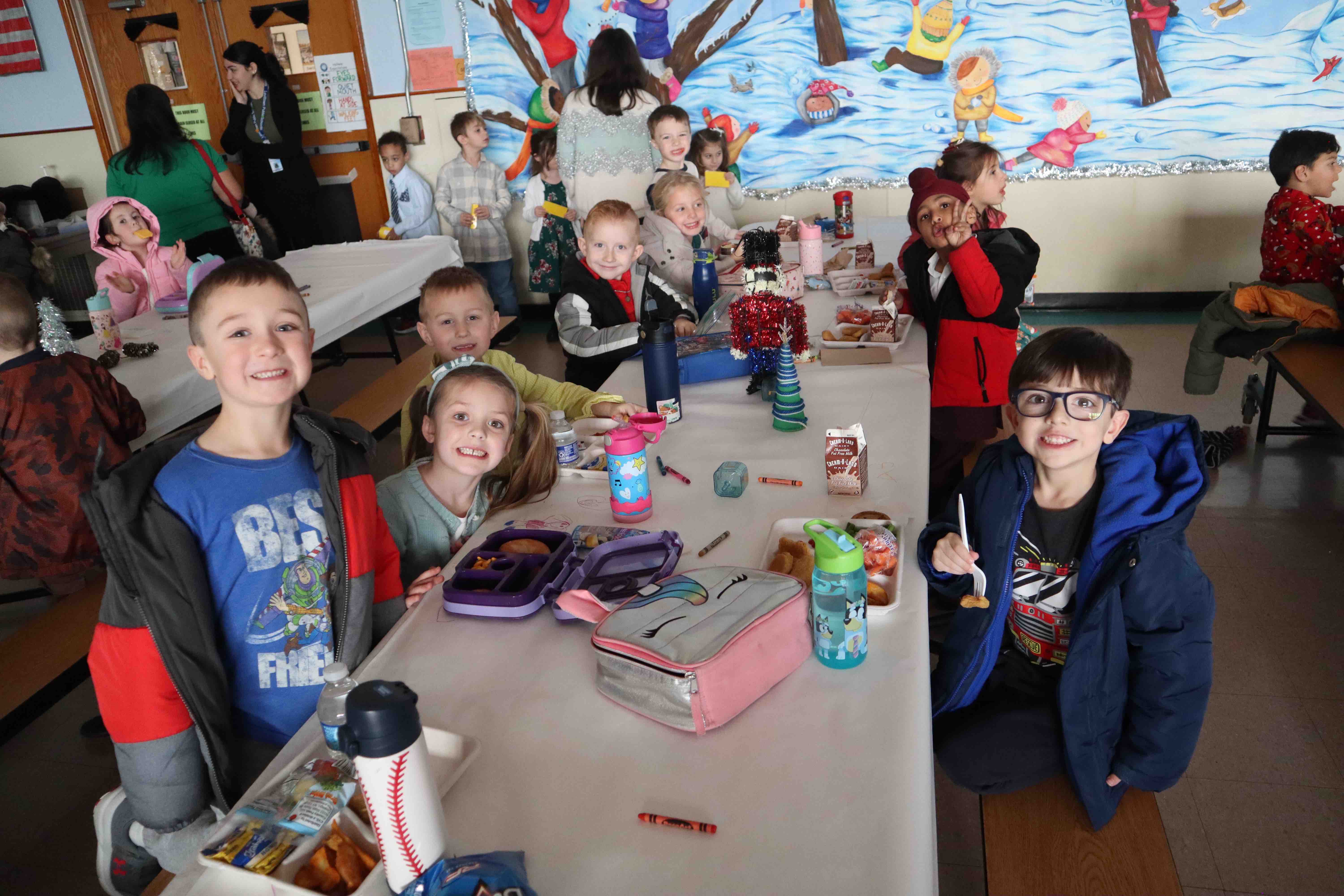 Fine dining experience ushers holiday season at East Broadway – LI Press