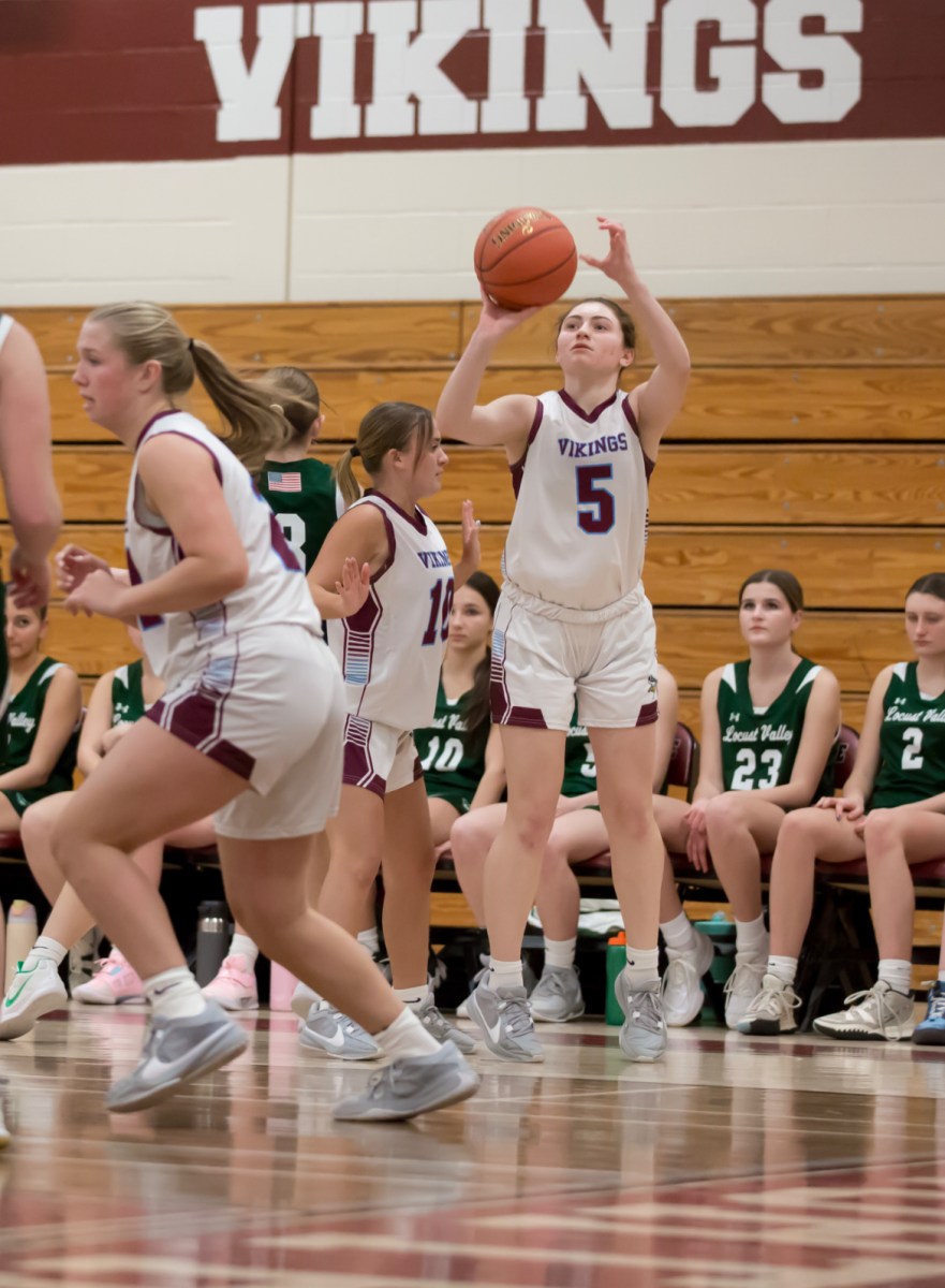 North Shore’s Della Ratta latest in long line of hoops stars in family