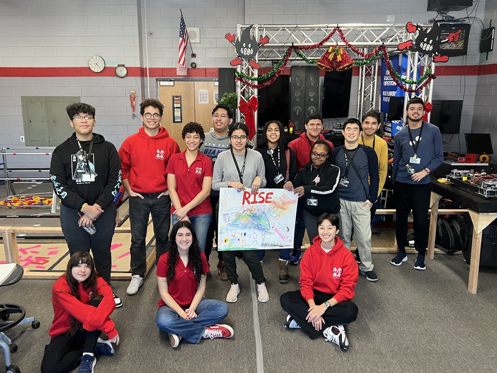 Mineola High School robotics club shares love of STEM with RISE students
