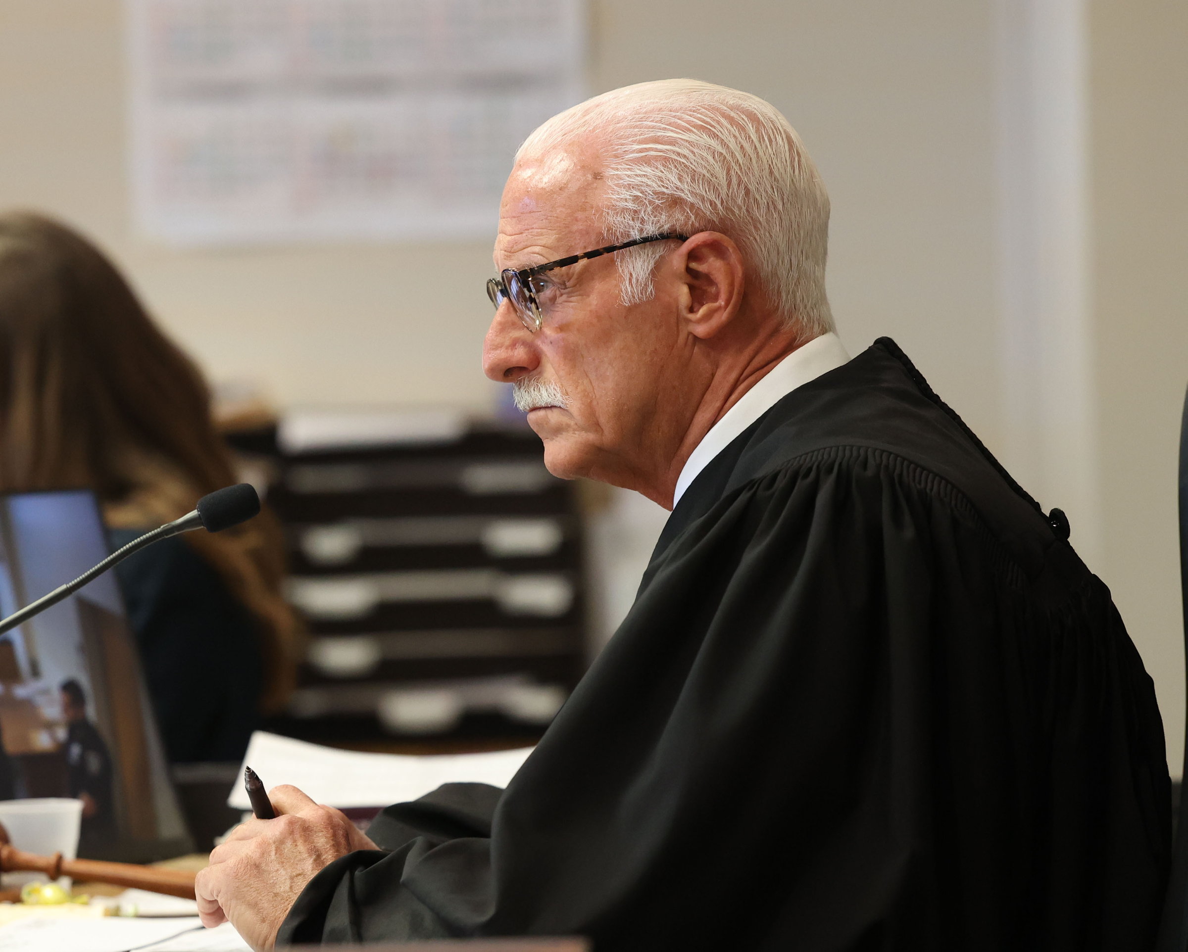 Gilgo Beach serial killer case lawyers continue sparring over DNA