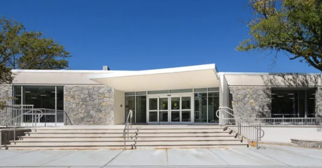 Great Neck Library to expand Sunday hours in September