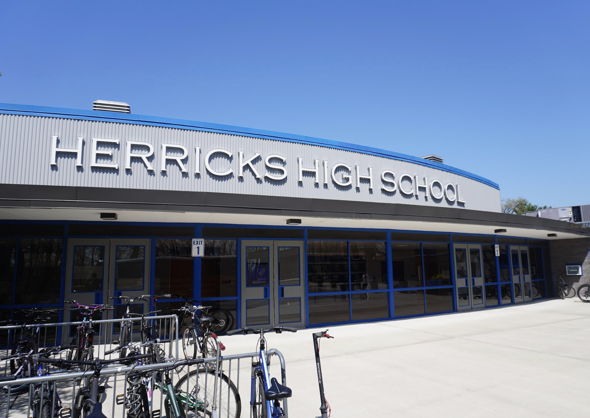 LI Press: Long Island News, Sports, and Entertainment