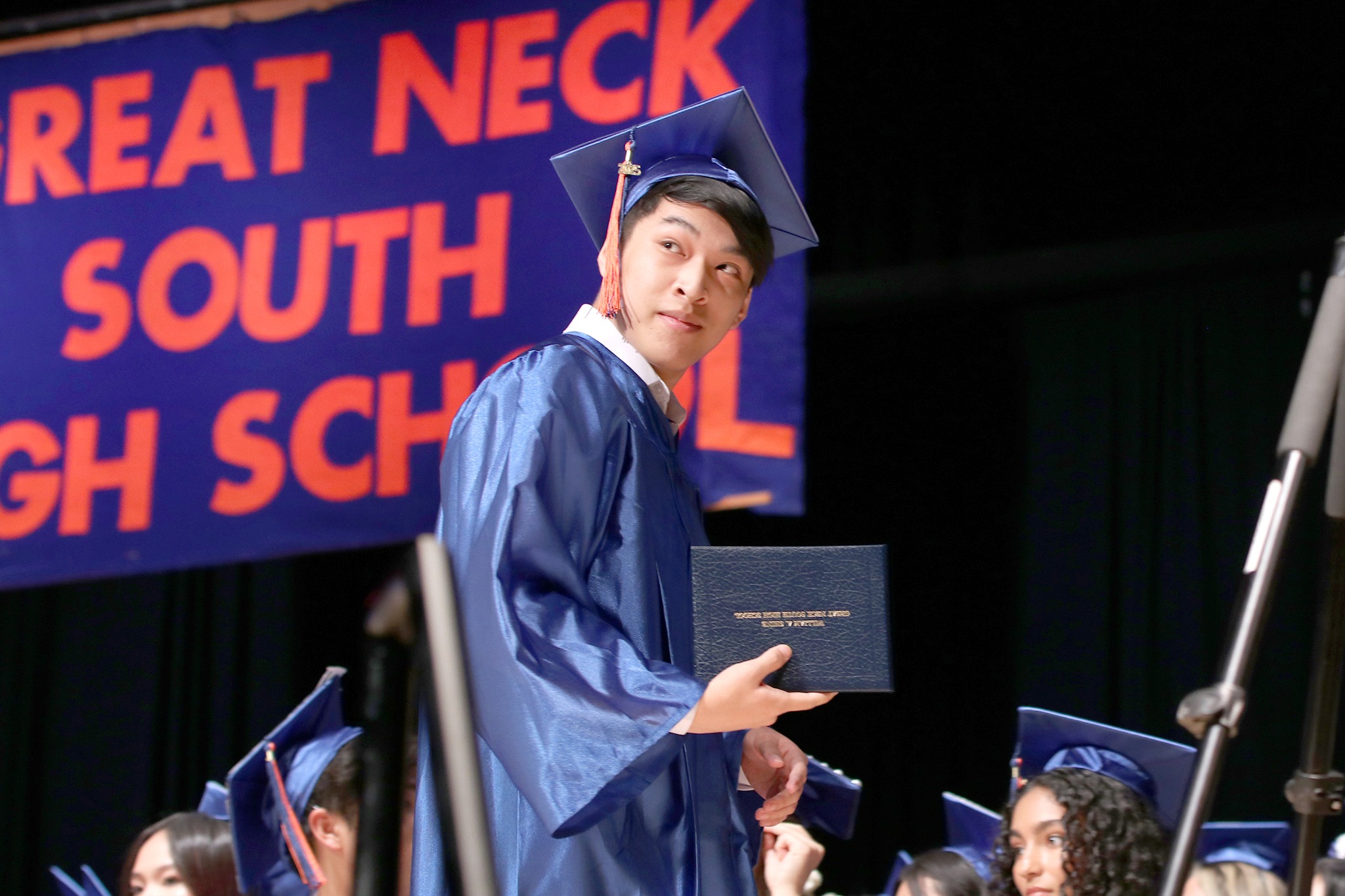 Class of 2025 bids farewell to Great Neck South High School
