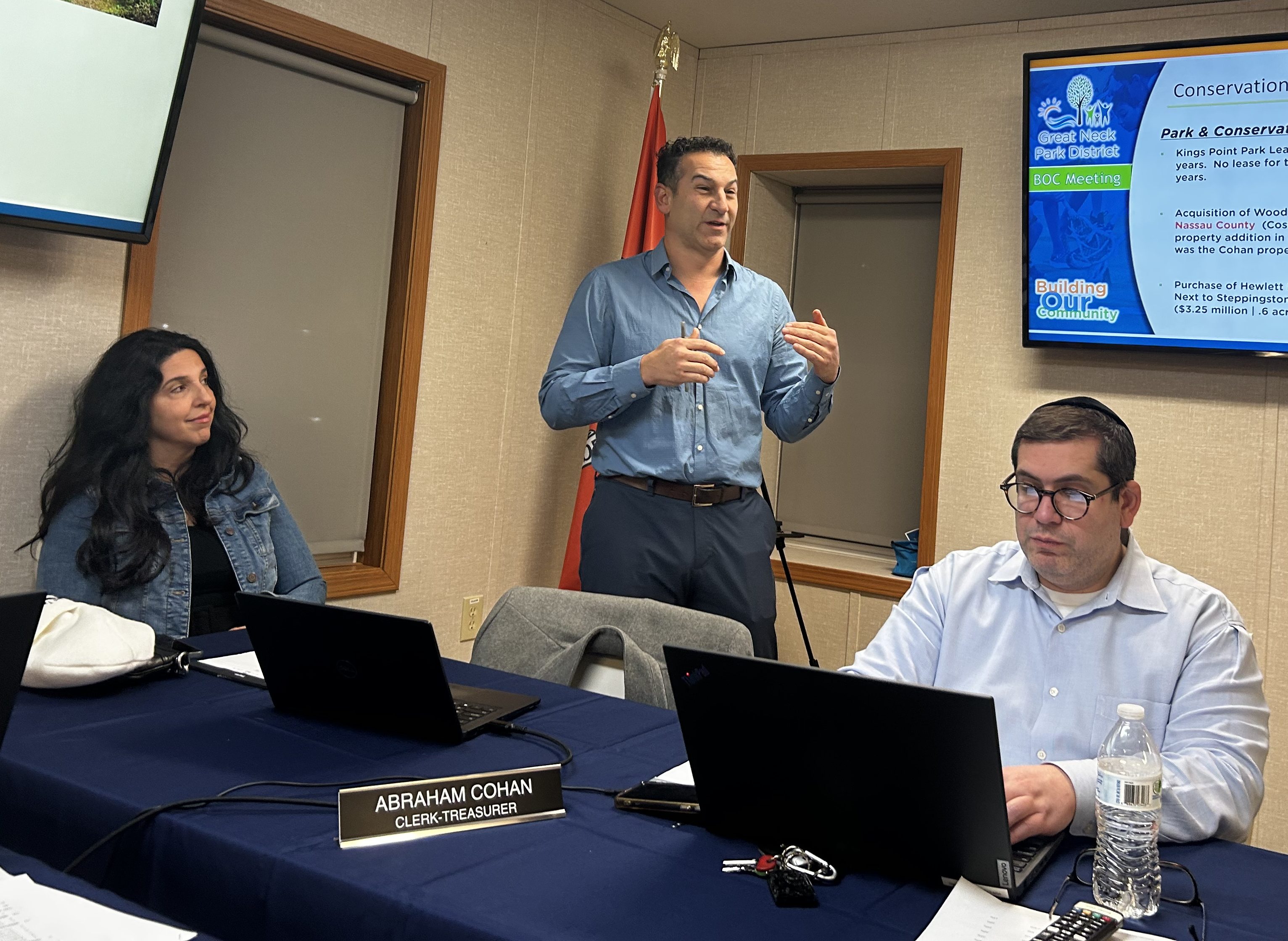 Wooleys Lane designated as surplus in contentious meeting